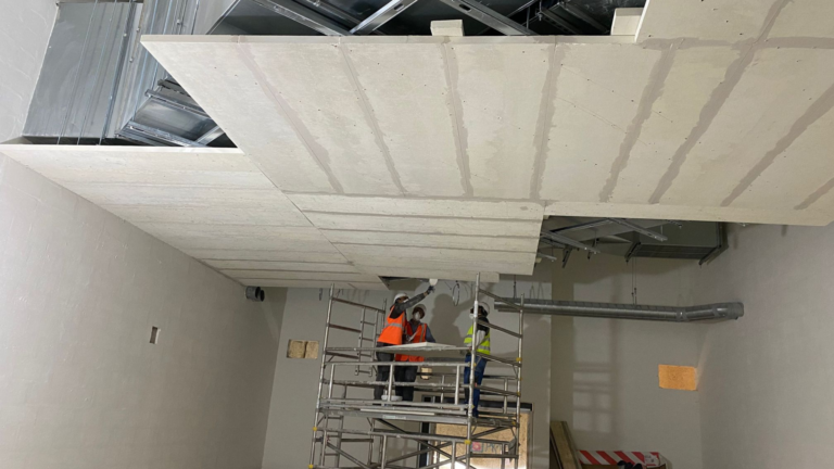 Flocage plafond coupe‑feu : protection thermique | Artech